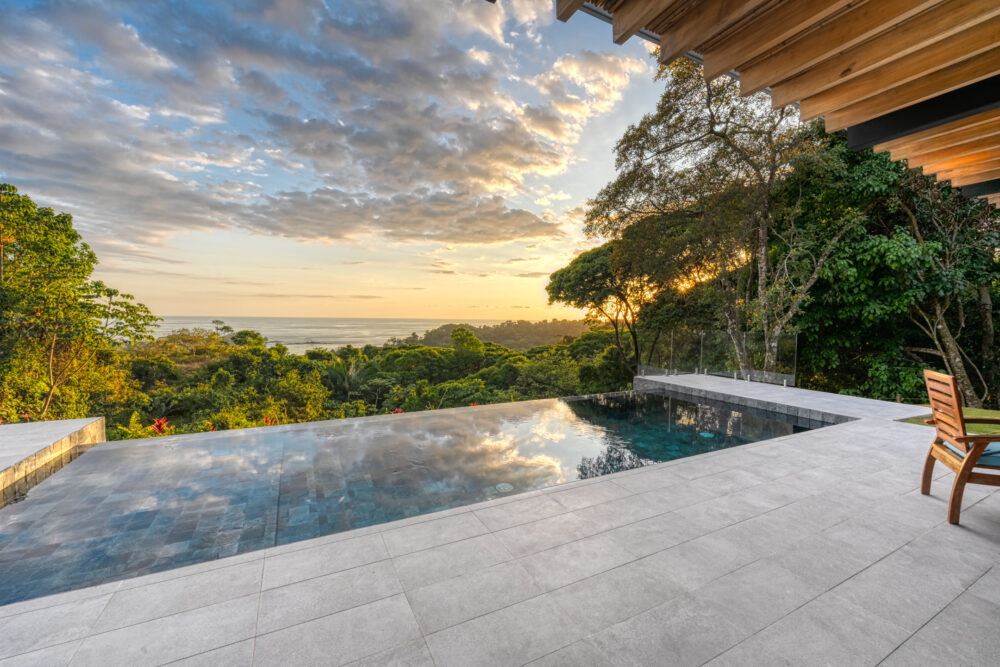 Costa Rica Luxury Real Estate – Villa Kańik Beautiful Ocean view Luxury
